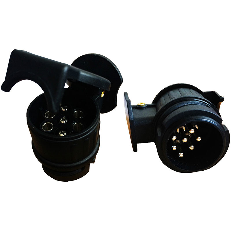 Tow Socket Converter | The Caravan Supermarket